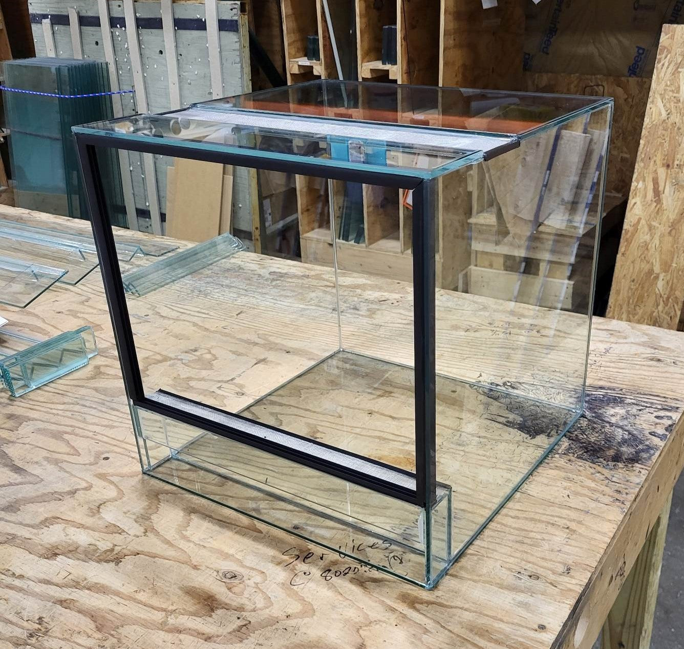 Collections – customglassterrariums