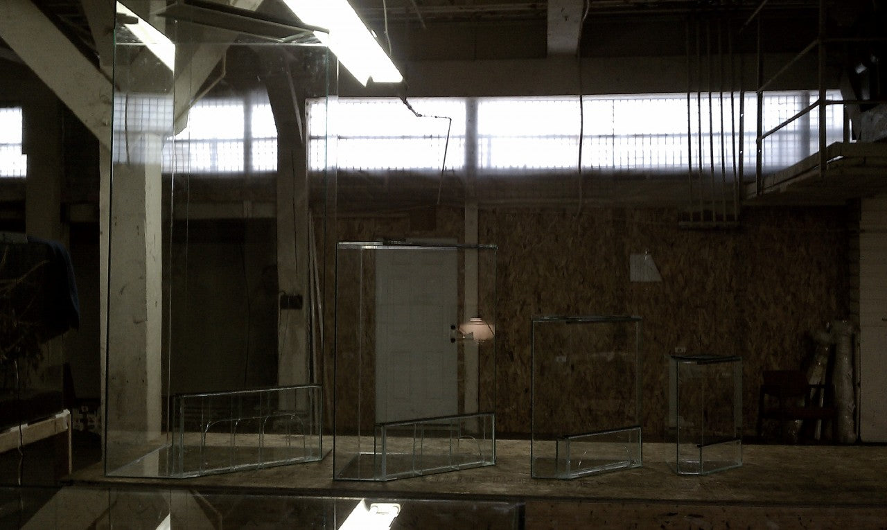 12″L x 12″L x 18″T Glass Corner Reptile Terrarium – customglassterrariums